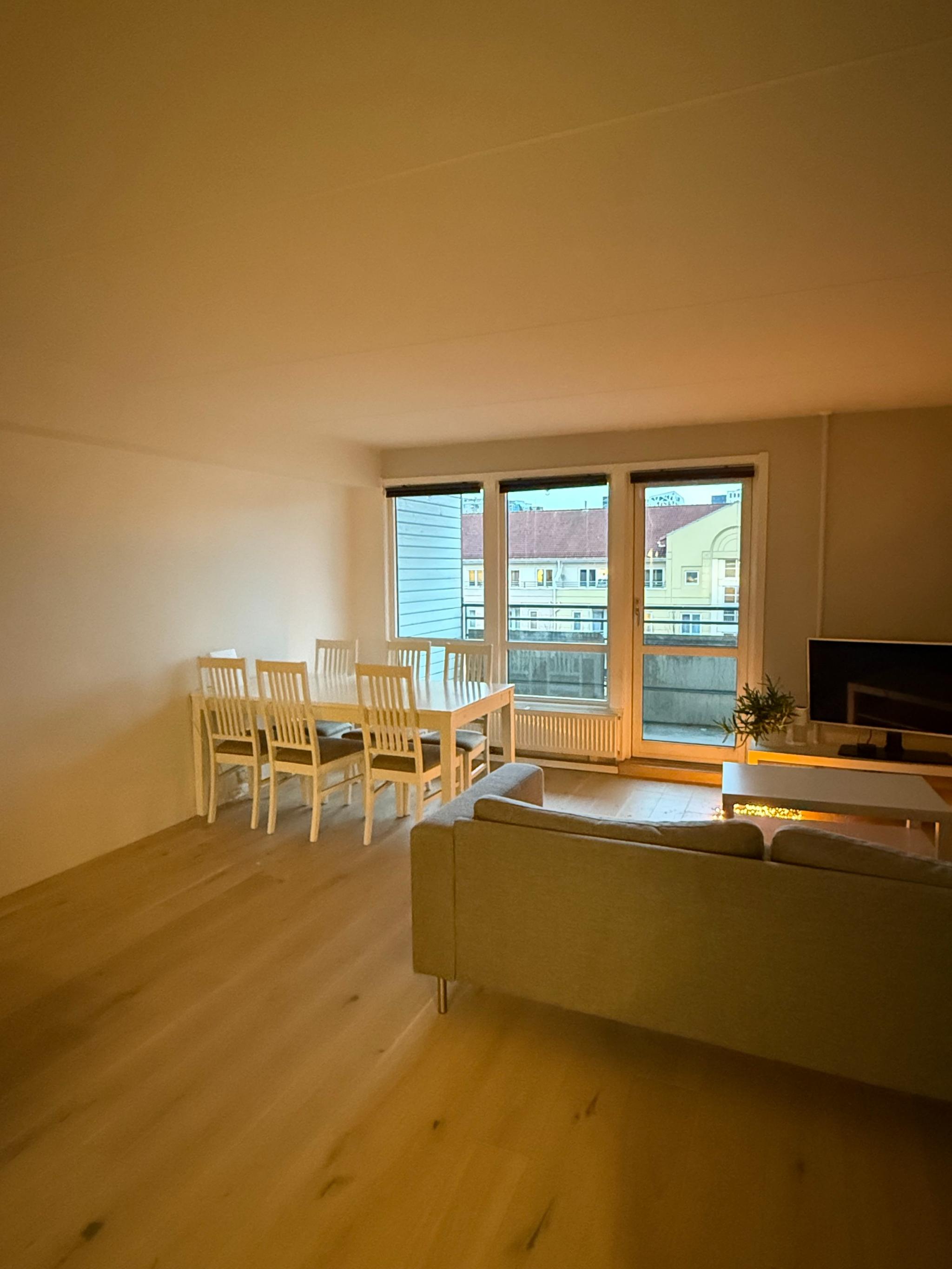 Gamle Oslo - Sentral og romslig leilighet i 6. etg. Ledig fra 01.12. ...