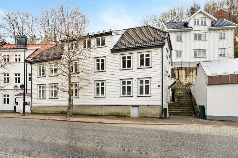 3-Roms - Sentrumsnær - Toppleilighet i moderne bygg med balkong og god ...